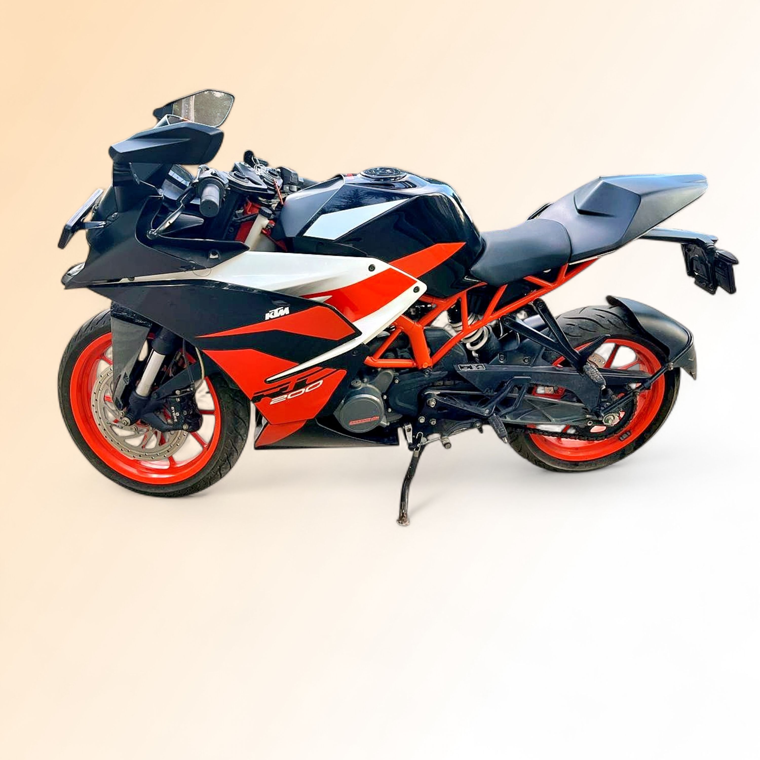 KTM RC 200, 8,000 Kms - Pre-Owned Two Wheeler at DriveX