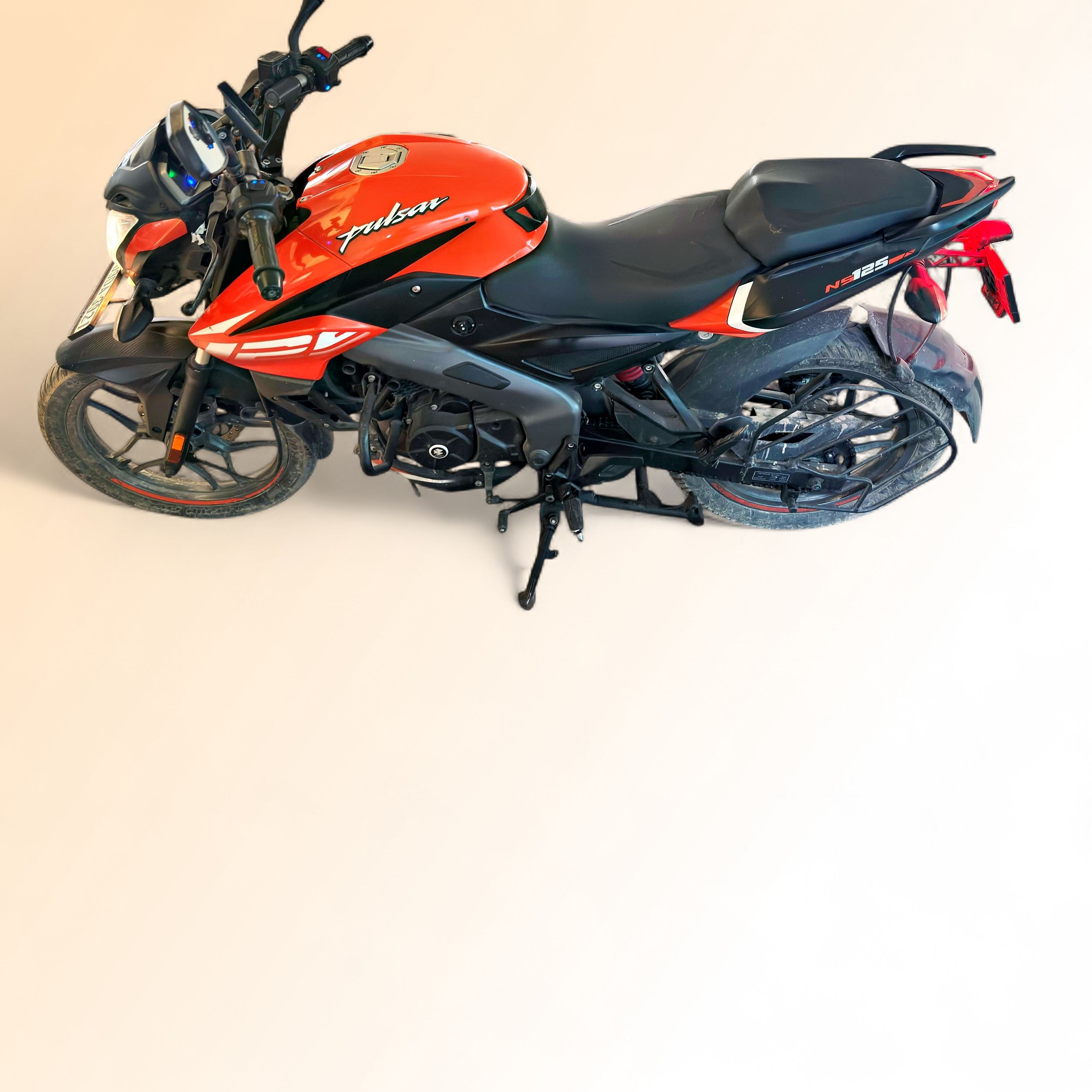 Bajaj Pulsar NS 125, 7,950 Kms - Pre-Owned Two Wheeler at DriveX