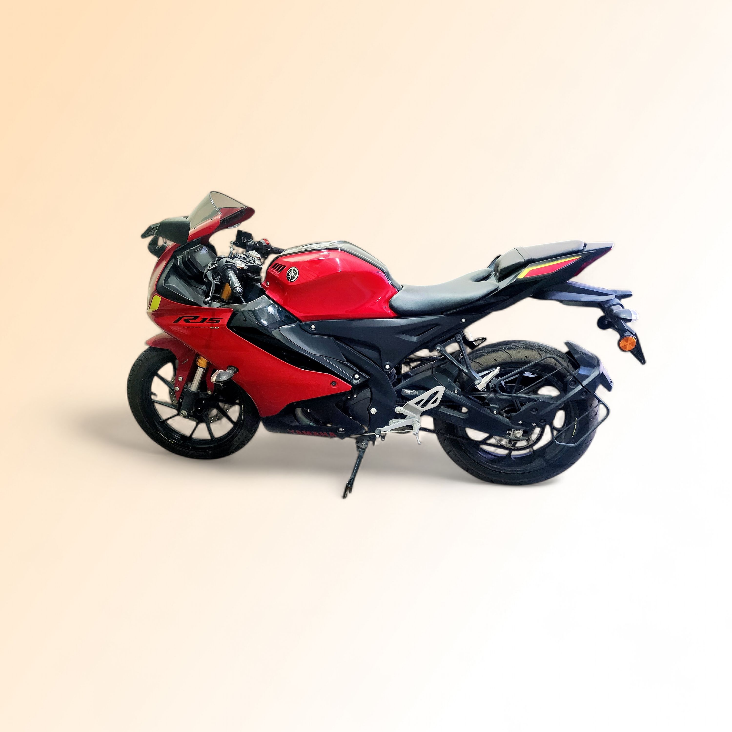 Yamaha YZF R15, 1,666 Kms - Pre-Owned Two Wheeler at DriveX