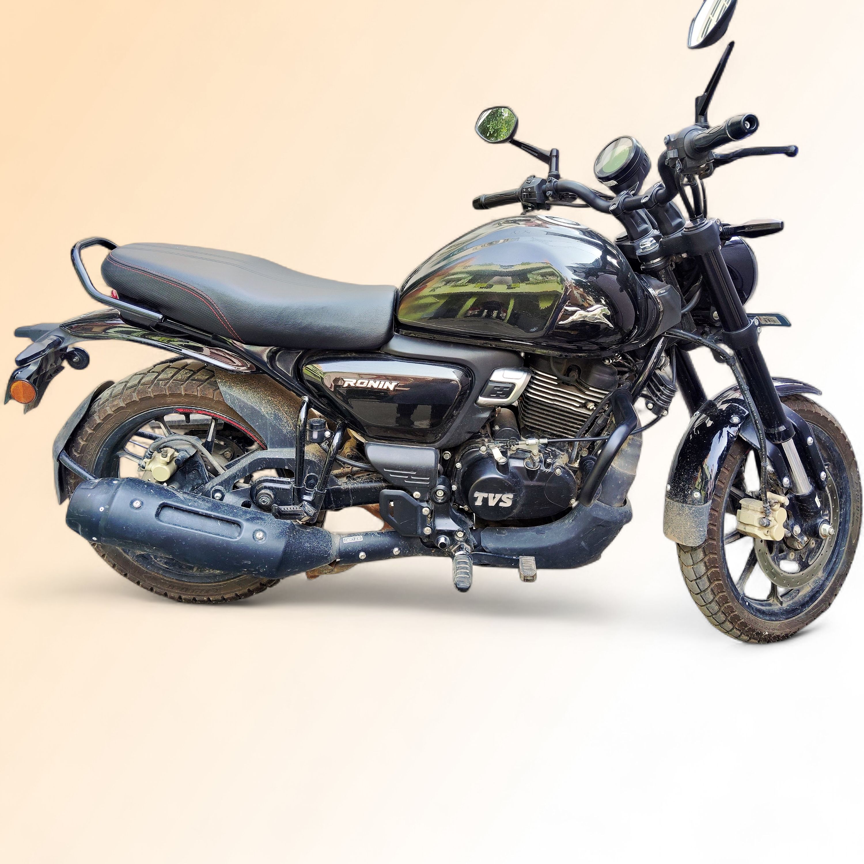 TVS Ronin Base Lightning Black, 4,833 Kms - Pre-Owned Two Wheeler at DriveX