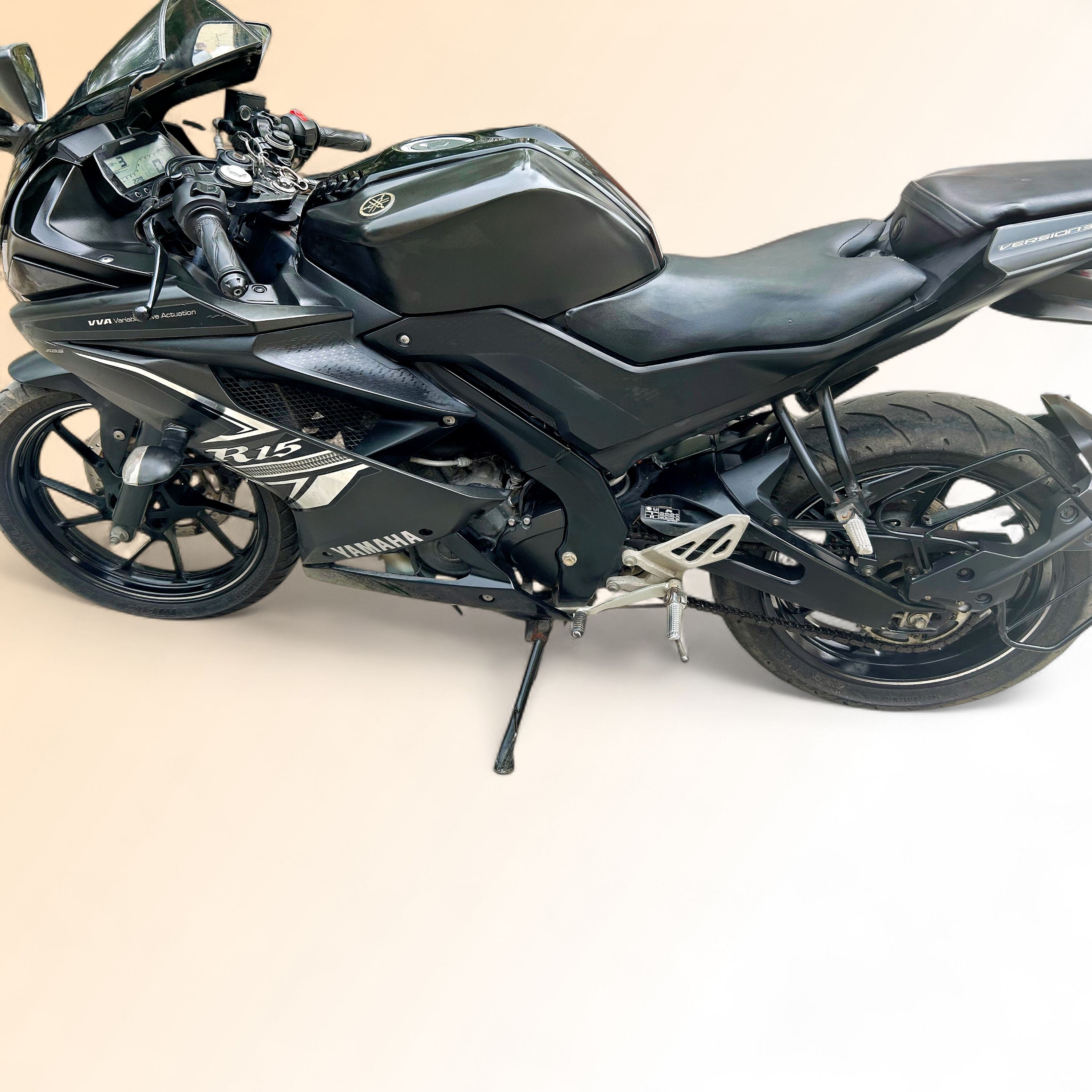 Yamaha YZF R15, 12,421 Kms - Pre-Owned Two Wheeler at DriveX
