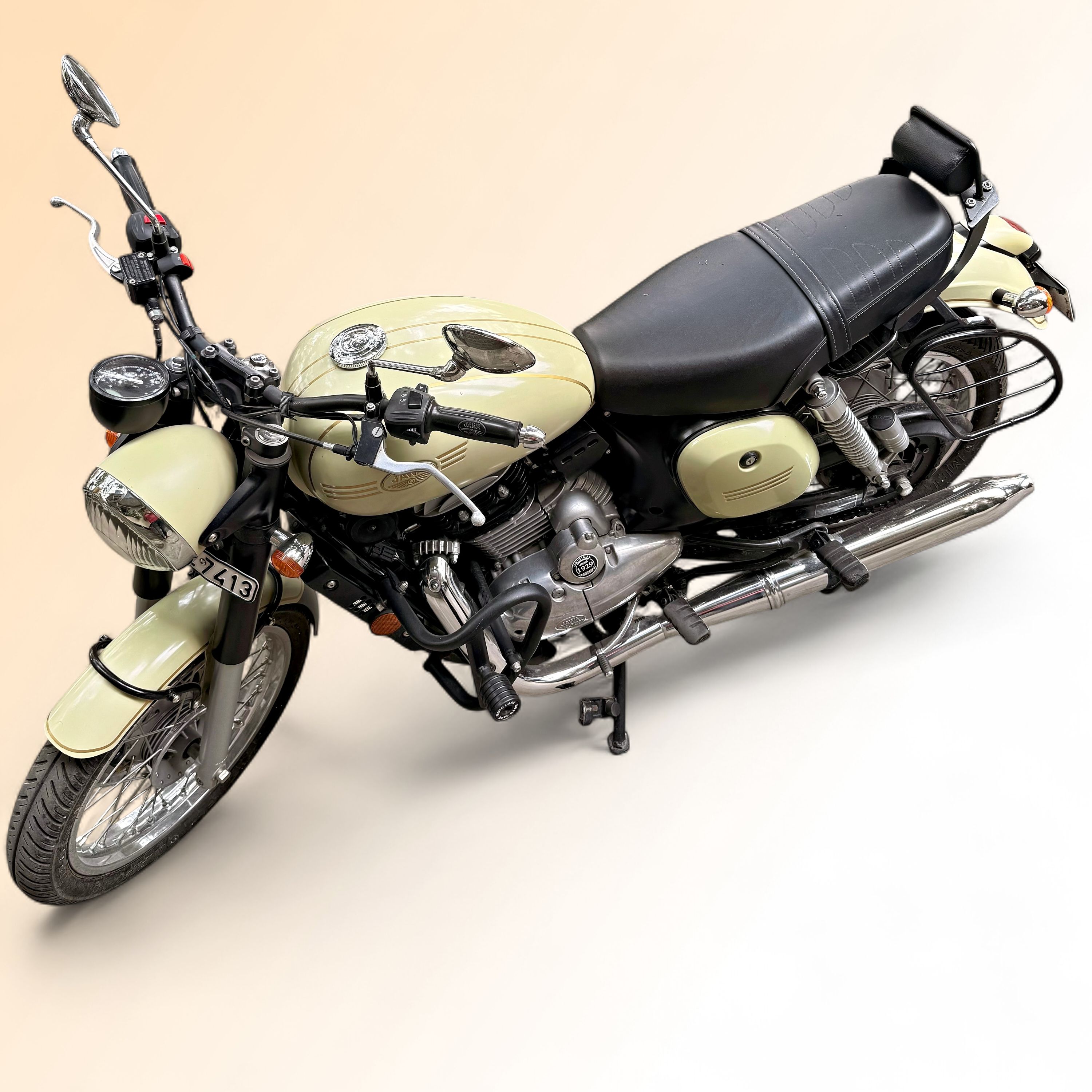 Jawa Forty Two Dual ABS, 3,100 Kms - Pre-Owned Two Wheeler at DriveX