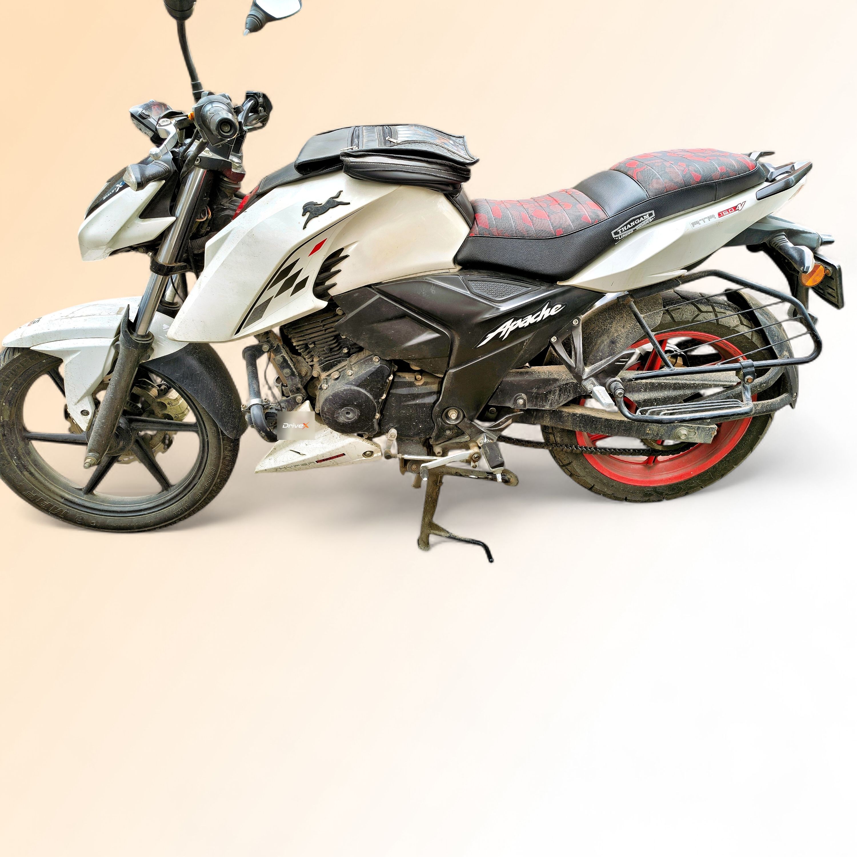 TVS Apache RTR 160 4V FI, 32,000 Kms - Pre-Owned Two Wheeler at DriveX