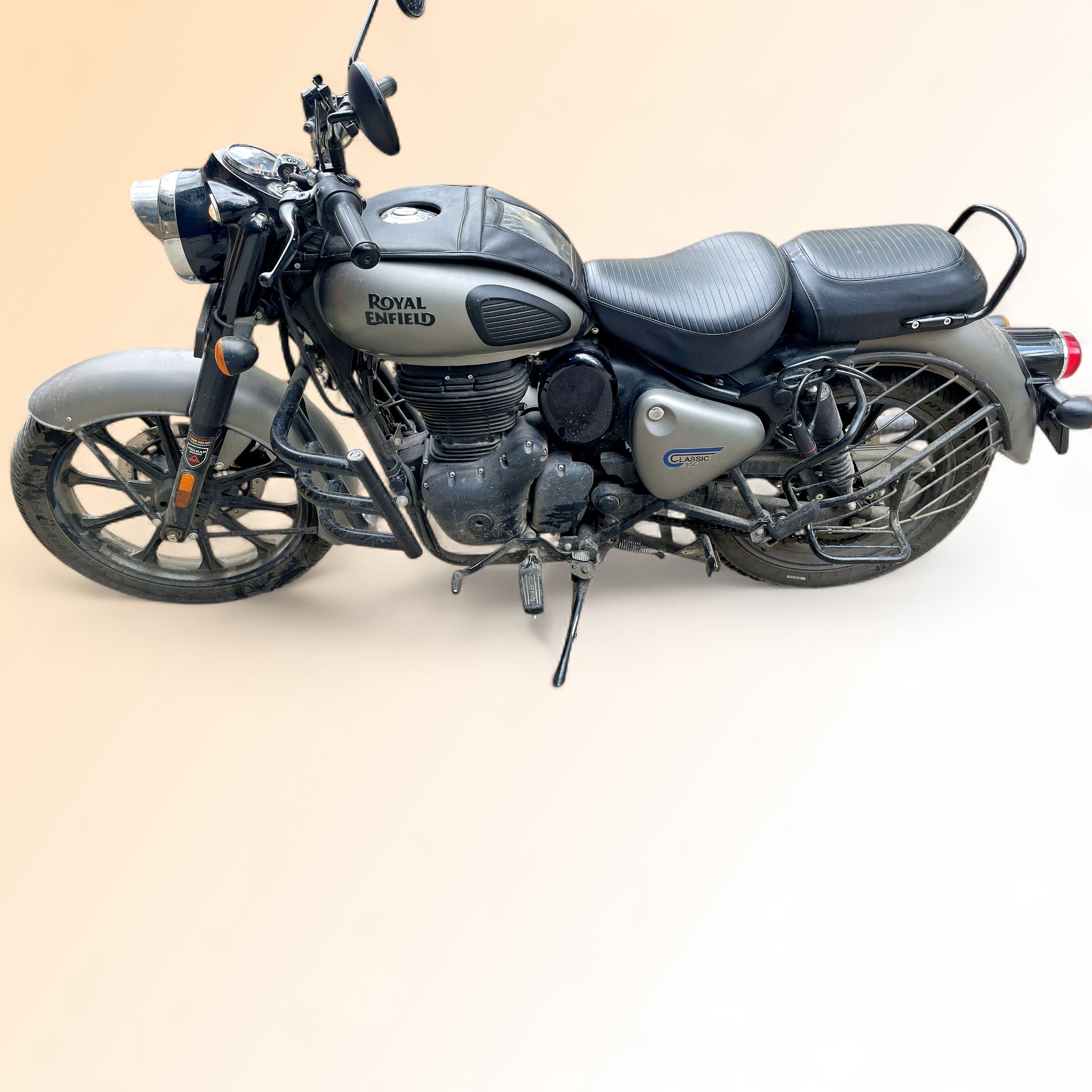 Royal Enfield Classic 350, 3,942 Kms - Pre-Owned Two Wheeler at DriveX