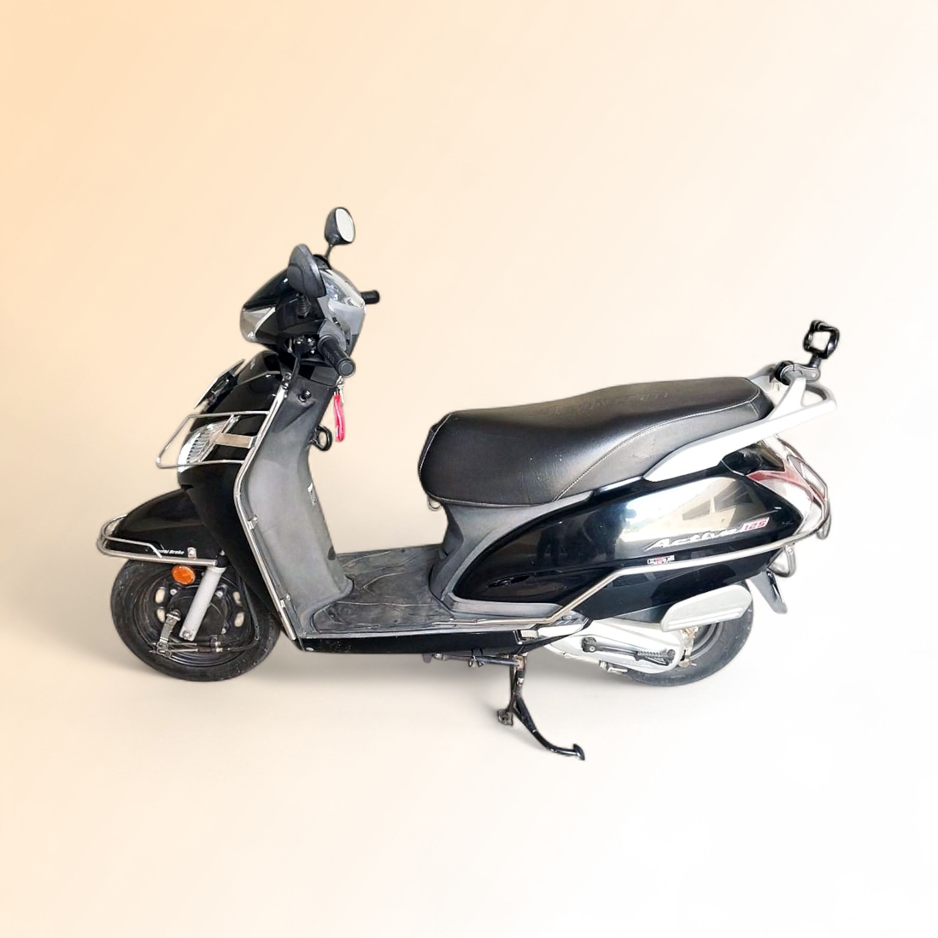 Honda Activa 125 Standard, 4,850 Kms - Pre-Owned Two Wheeler at DriveX