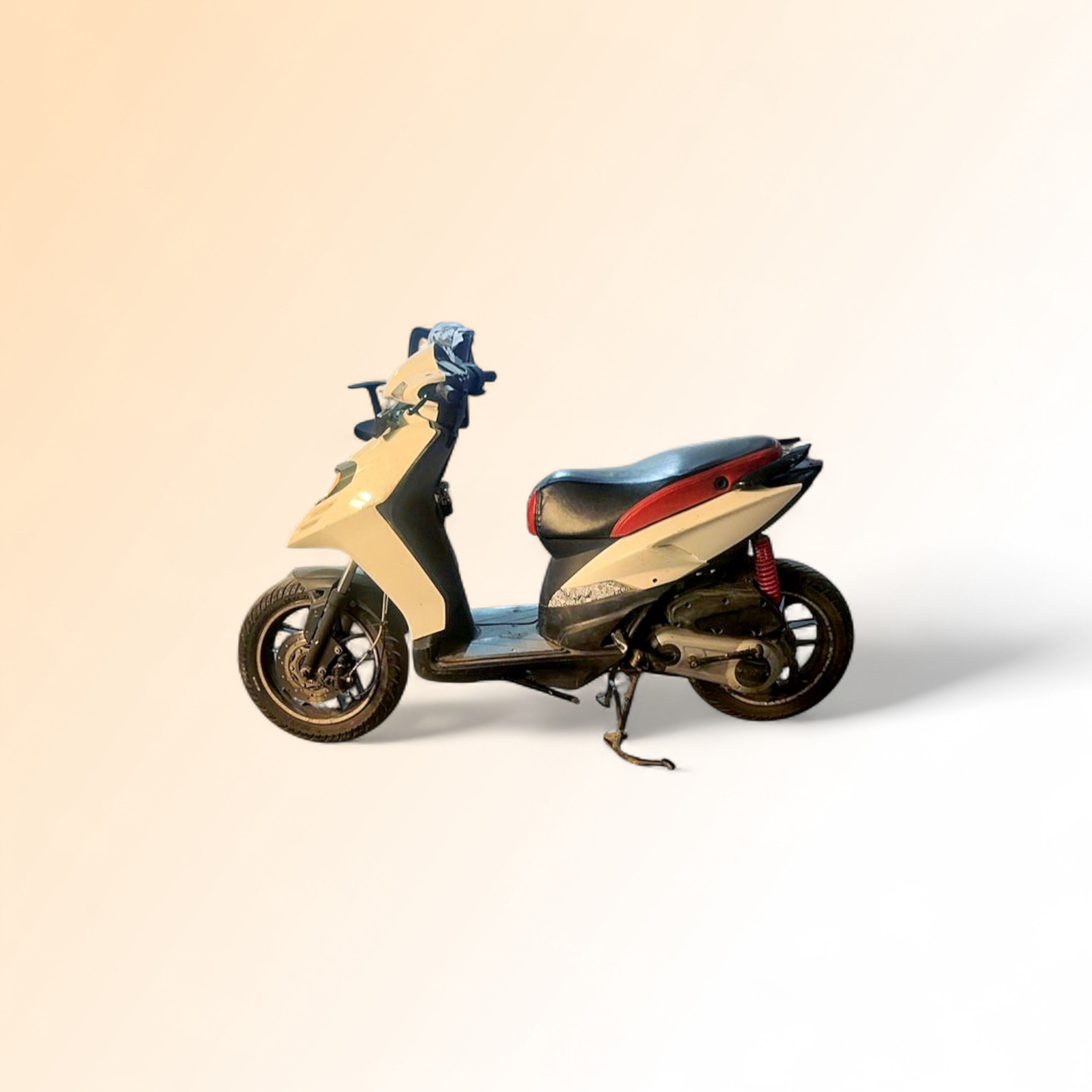 Aprilia SR 160, 20,000 Kms - Pre-Owned Two Wheeler at DriveX