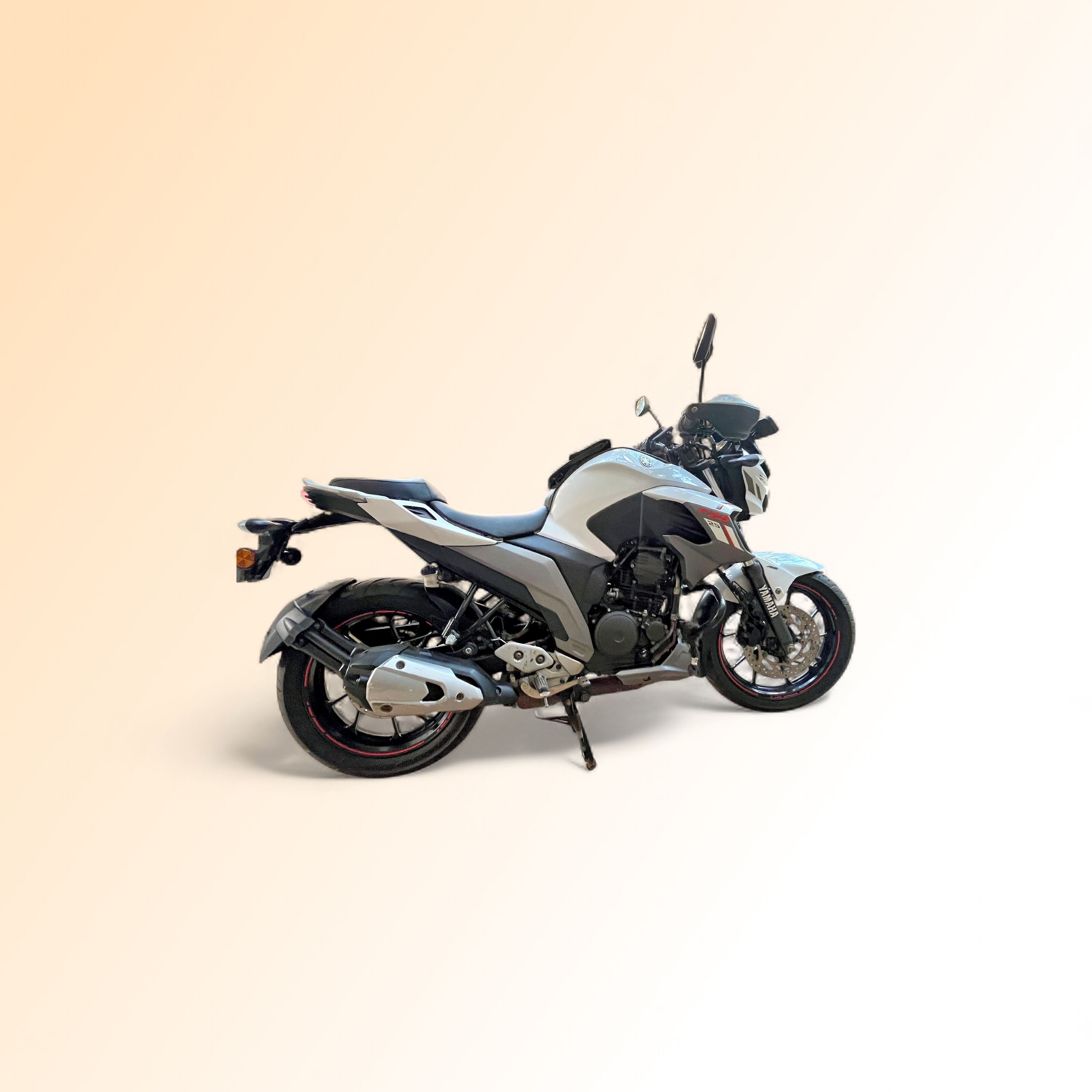 Yamaha FZS 25, 8,434 Kms - Pre-Owned Two Wheeler at DriveX