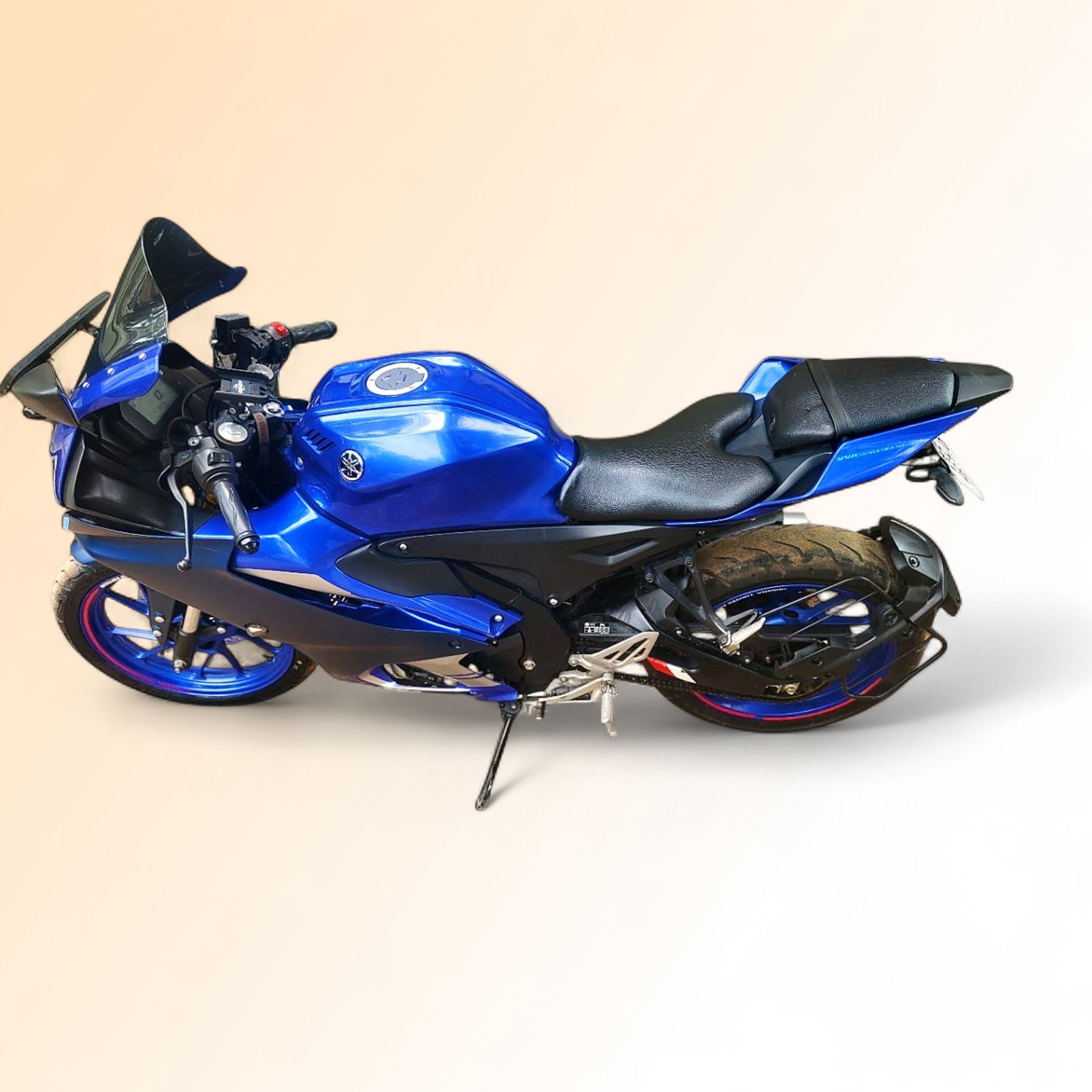 Yamaha YZF R15, 16,600 Kms - Pre-Owned Two Wheeler at DriveX