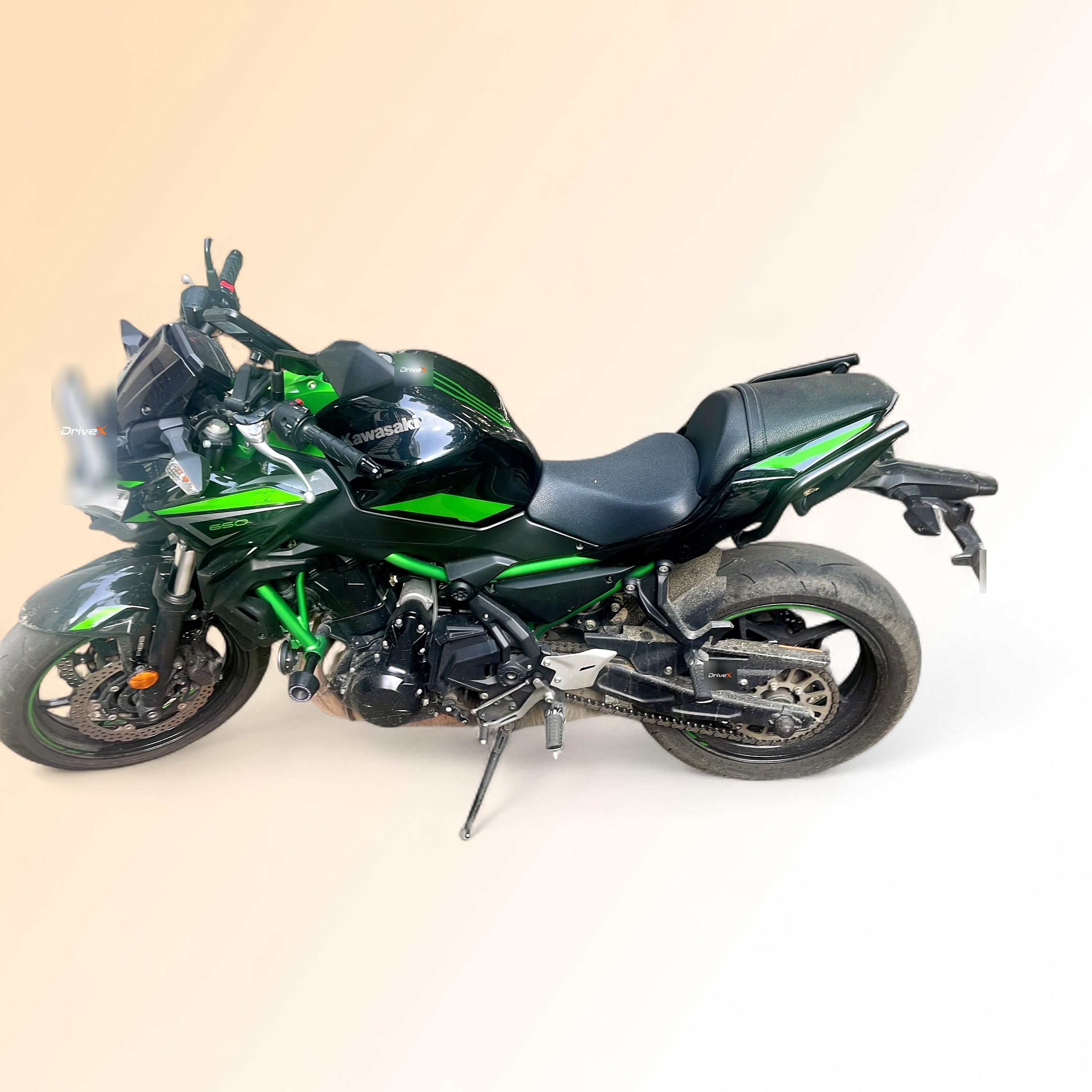 Kawasaki Z650, 5,438 Kms - Pre-Owned Two Wheeler at DriveX