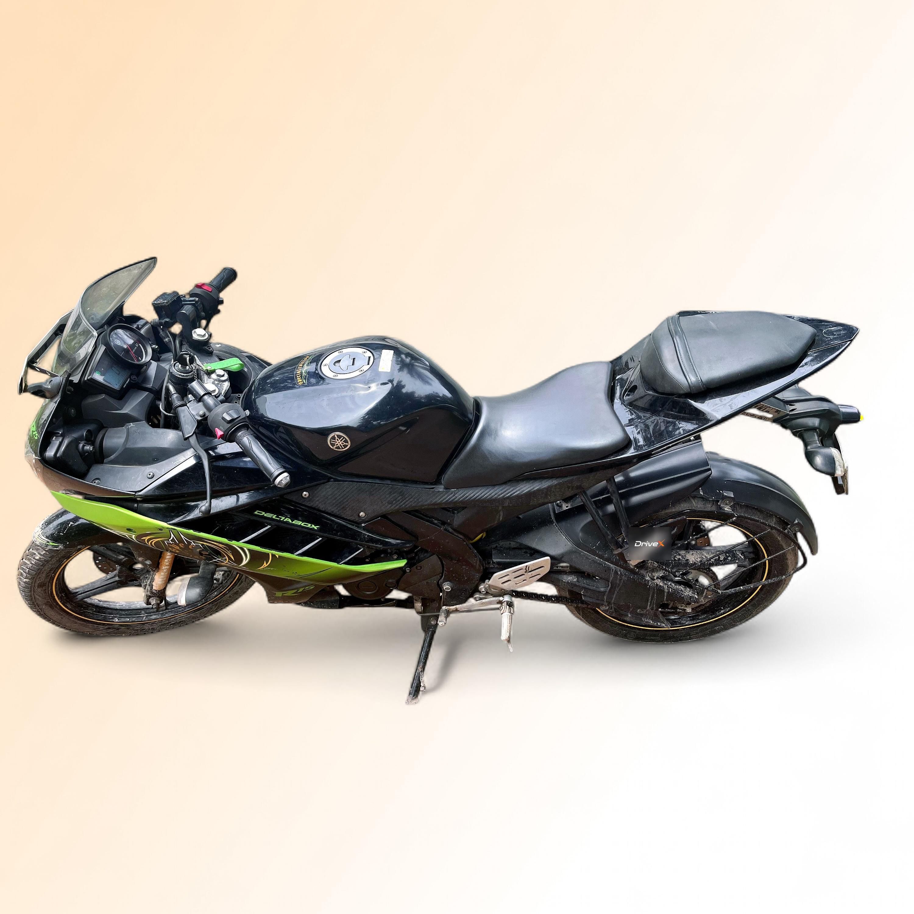 Yamaha R15 V2 STD, 24,000 Kms - Pre-Owned Two Wheeler at DriveX