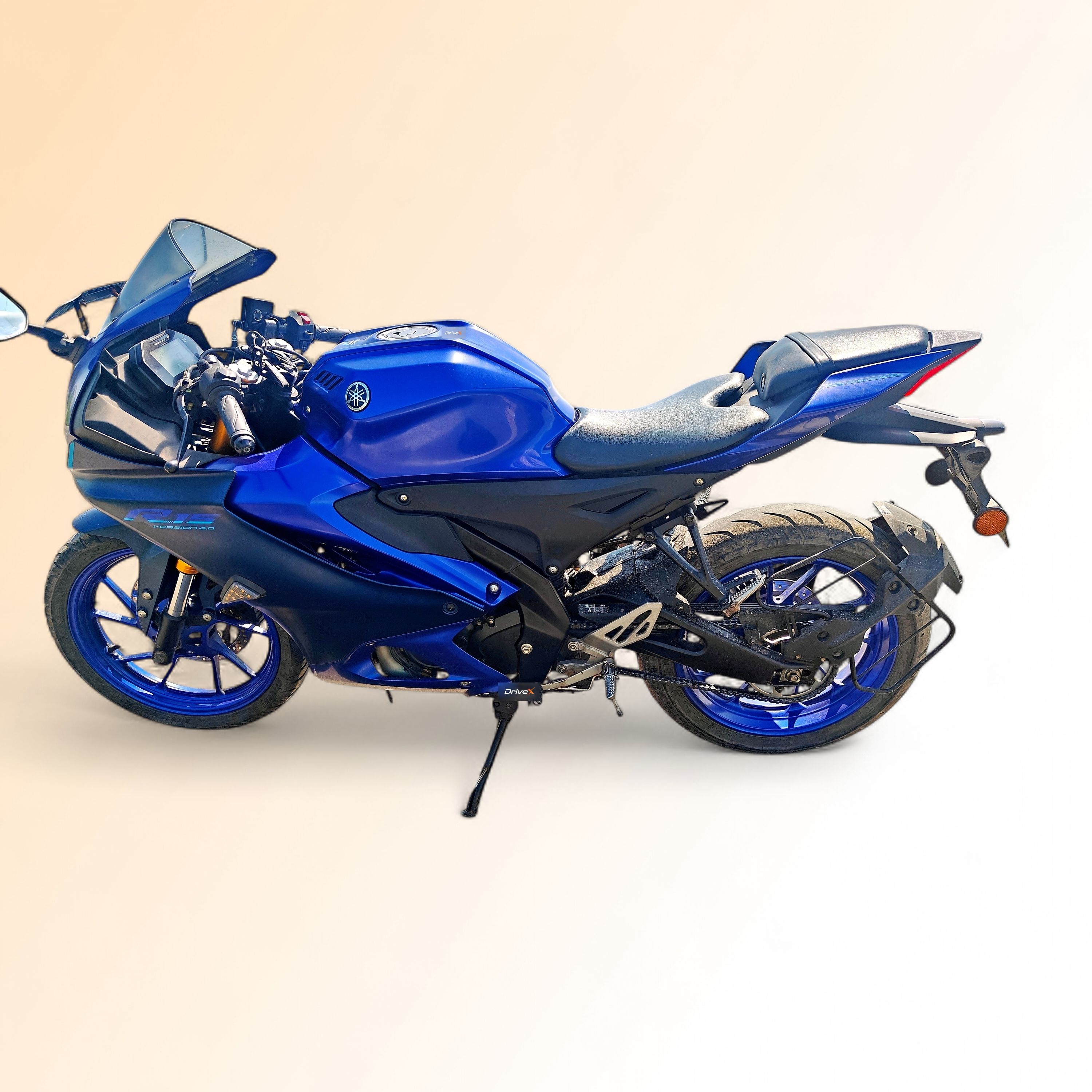 Yamaha YZF R15, 22,694 Kms - Pre-Owned Two Wheeler at DriveX