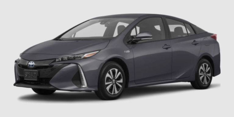 Toyota Prius Prime VS Tesla Model 3 - Abdullah Yahya