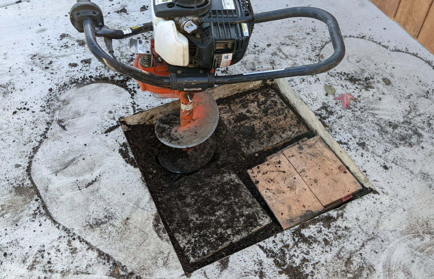 Different Tools To Dig a Hole - Abdullah Yahya