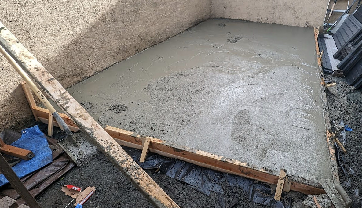 How to Create a Concrete Slab / Patio - Abdullah Yahya