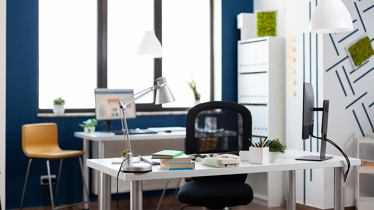 Pick the perfect office desk with 5 easy hacks - Durian Blog