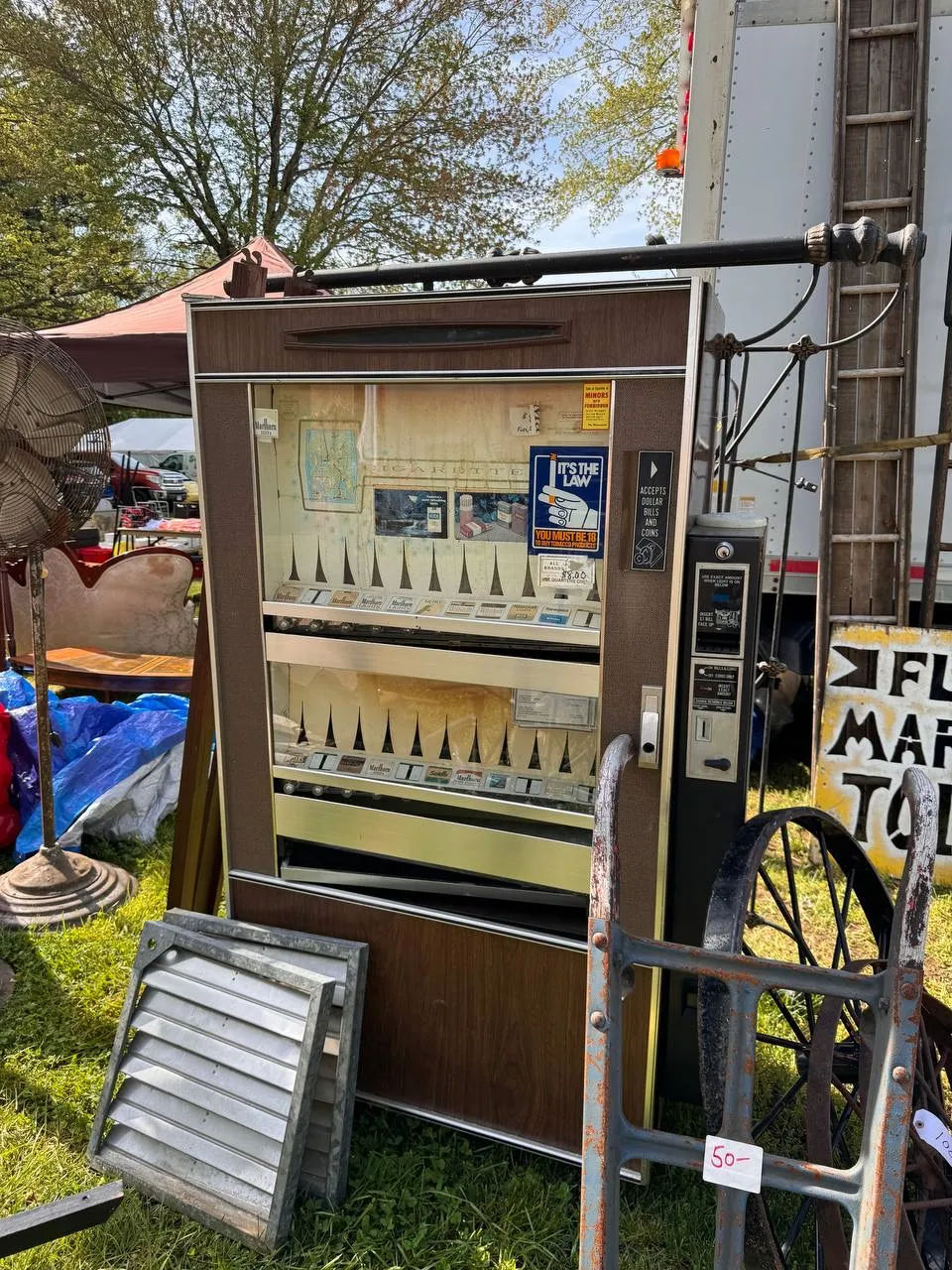 Best Antiquing Events December 2026 USA | Top Antique Shows, Flea ...