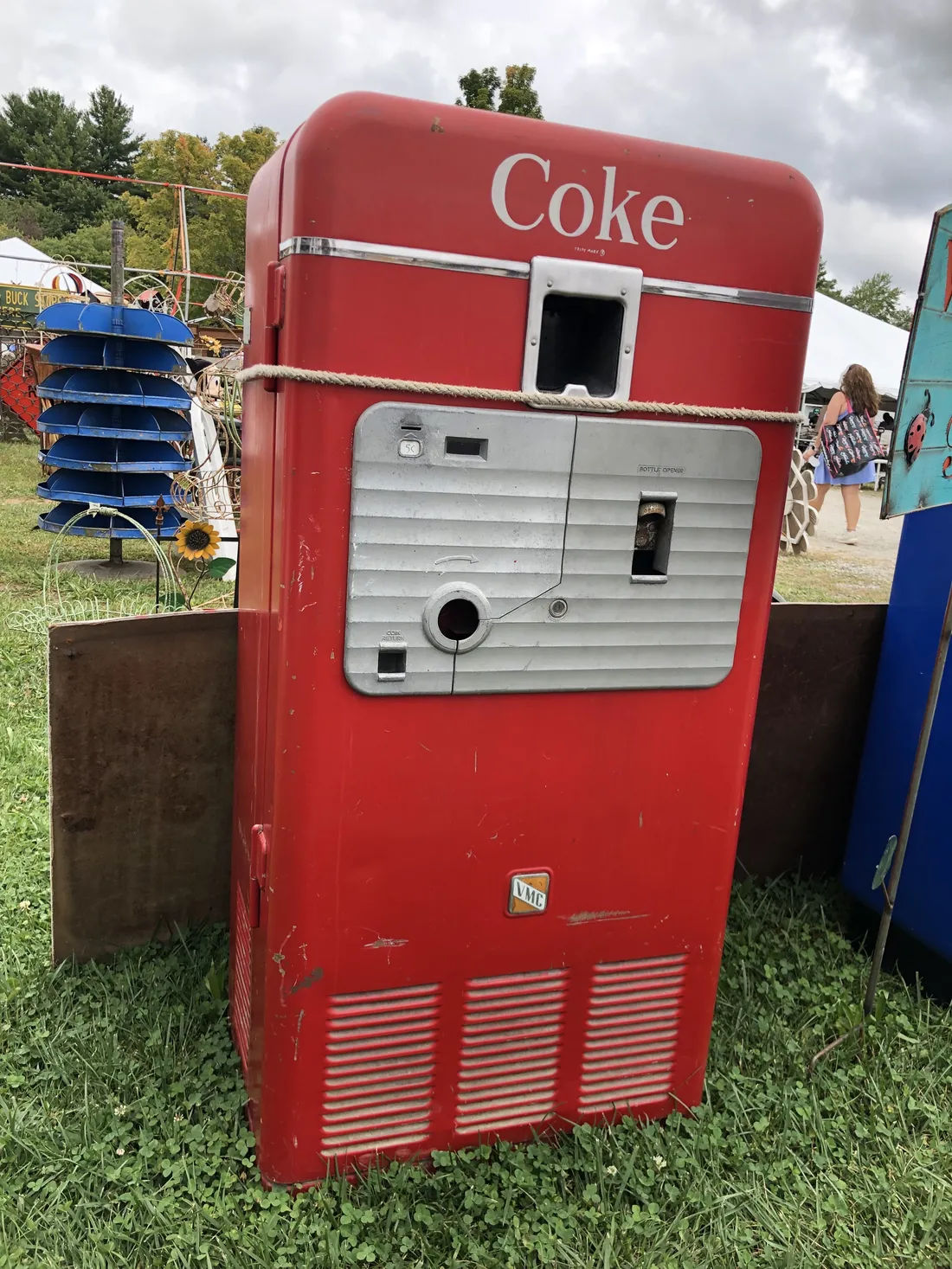 Best Antique Shows, Flea Markets, and Vintage Fairs in the USA | August ...