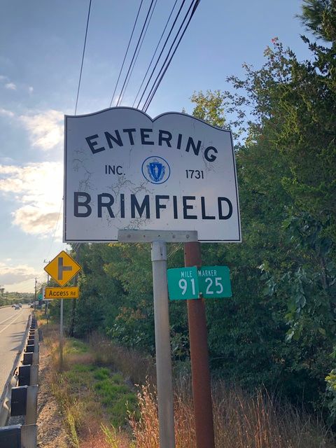 The Brimfield Antique Flea Market, Massachusetts | News | WhereToPick.com