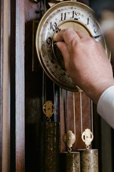 PickerPedia | Antique Clock Repair & Restoration