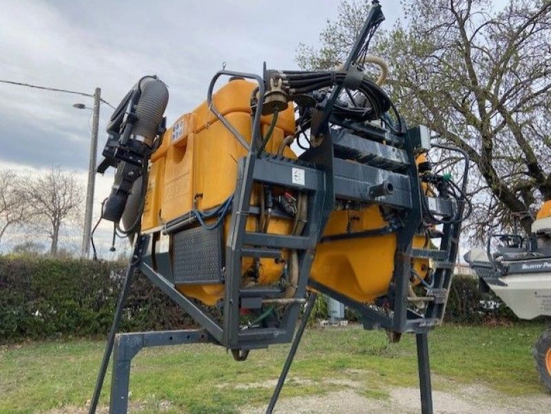 E-FARM: Pellenc eole 2000 litres - Pulverizador - id NRNMBAU - 13.000 € - Año: 2017