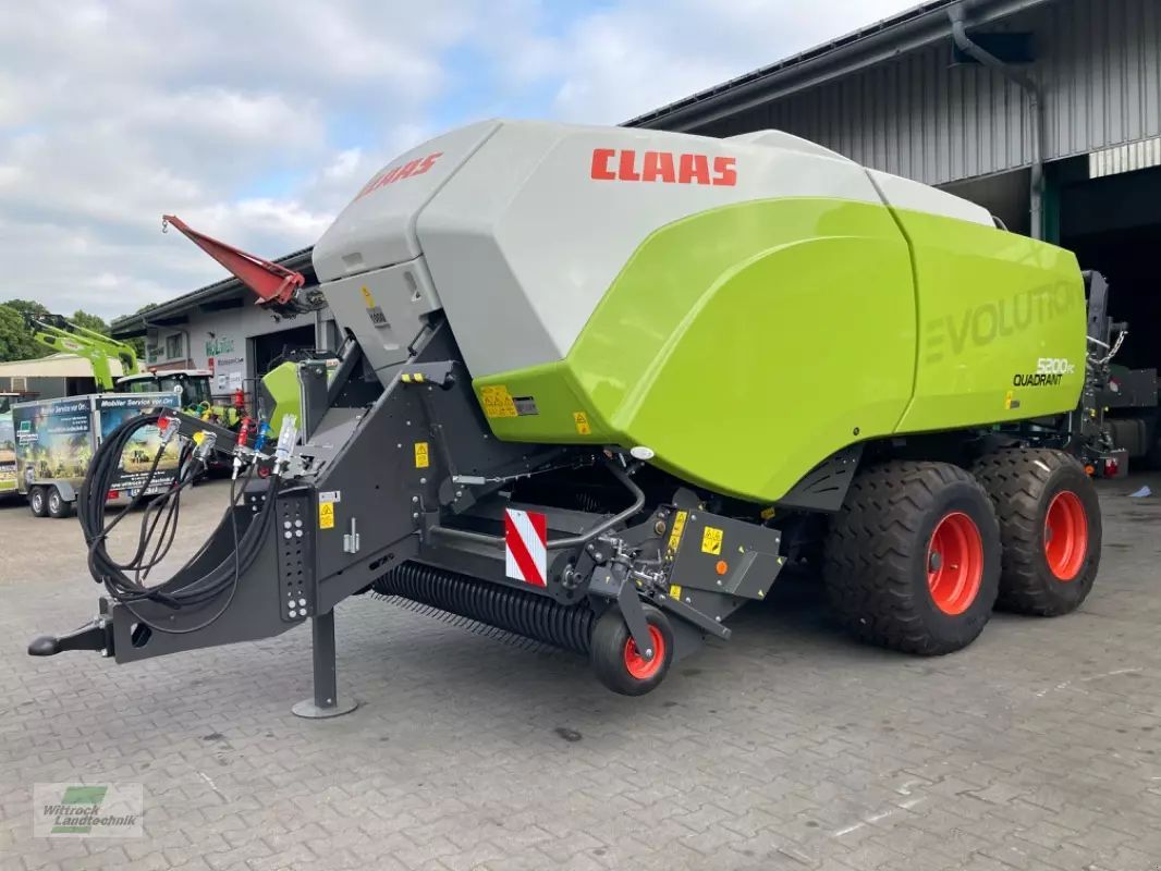 E-FARM: Claas Quadrant 5200 FC - Ballepresser - id 4D4BWXM ...