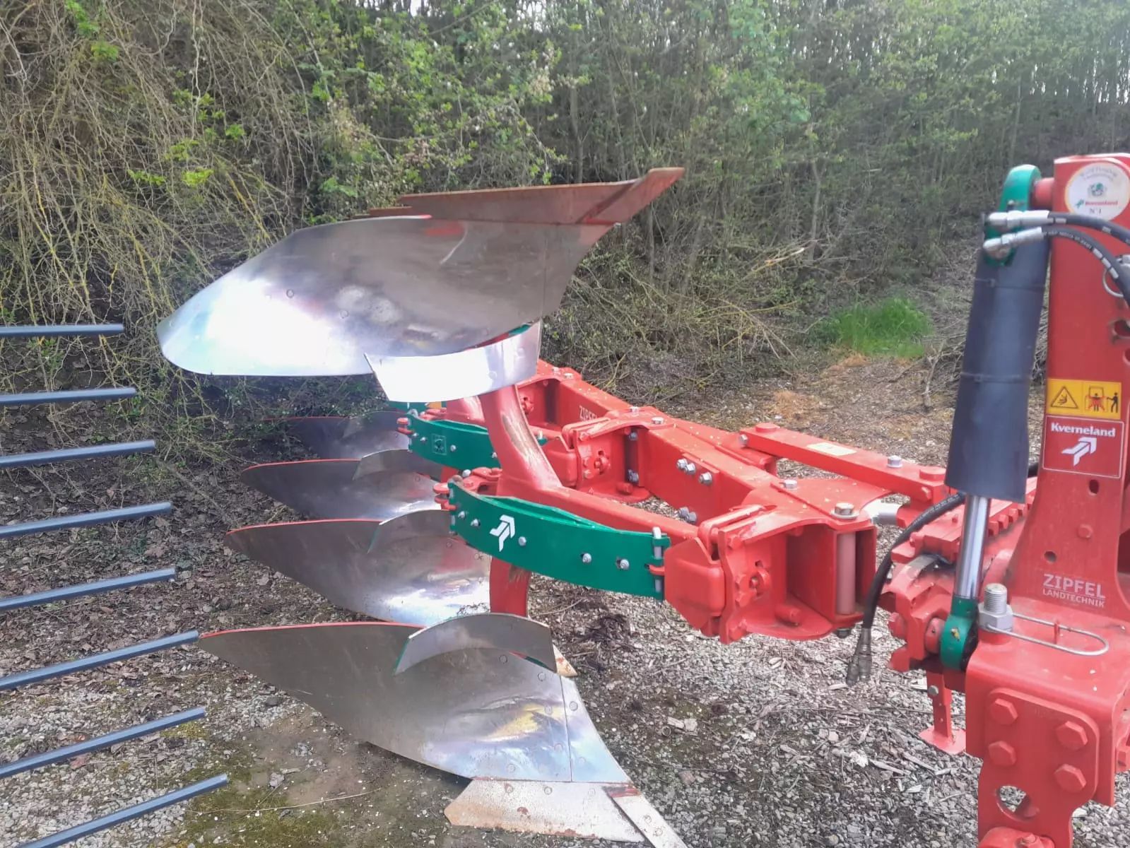 E-FARM: Kverneland ED 100/200 - Pluž - id TNHPBLS - 20.756 € - Leto ...