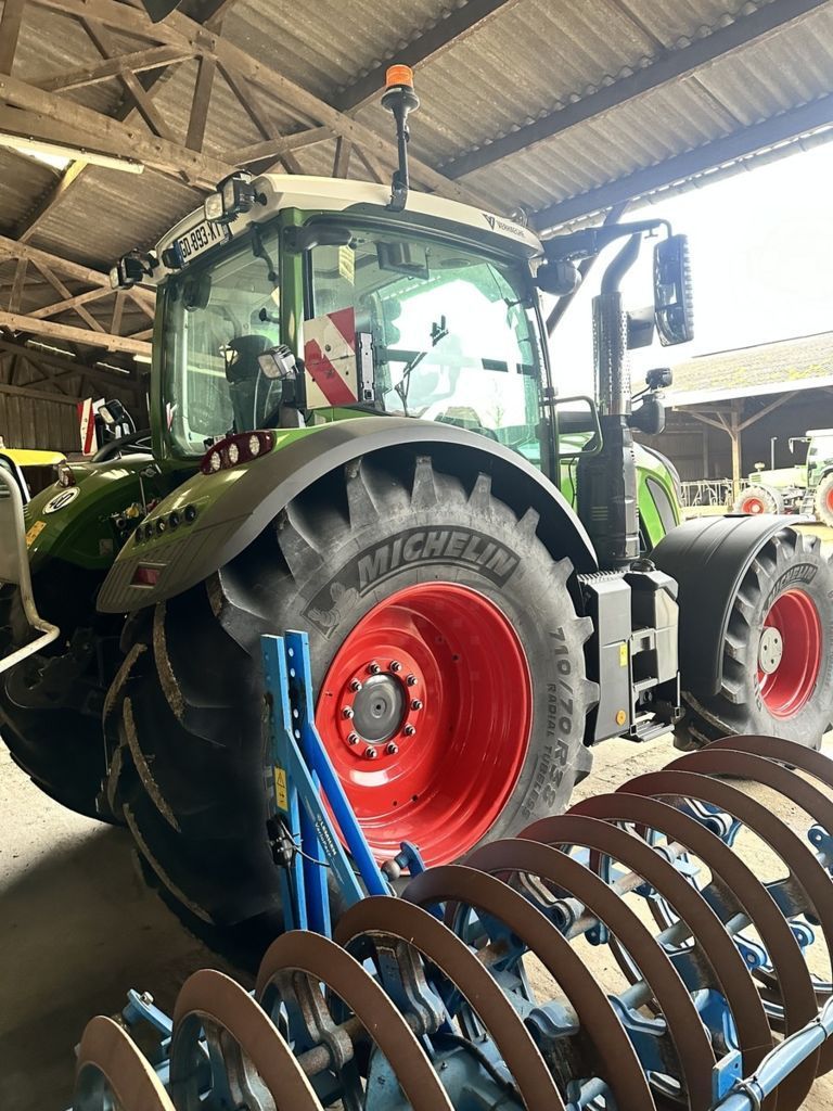 E-FARM: Fendt 724 gen6 profi+ s2/ pdf avant / 3 ecrans - Traktor - id ...