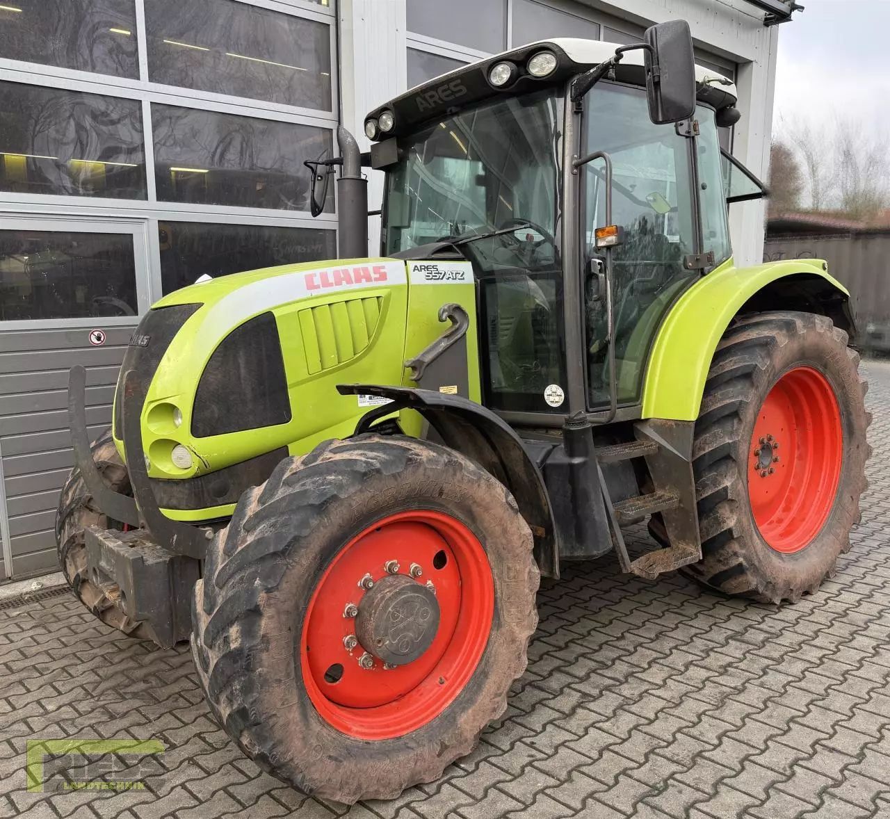 E-FARM: Claas Ares 557 ATZ - Tractor - id Z9KWVDV - €21,800 - Year of ...