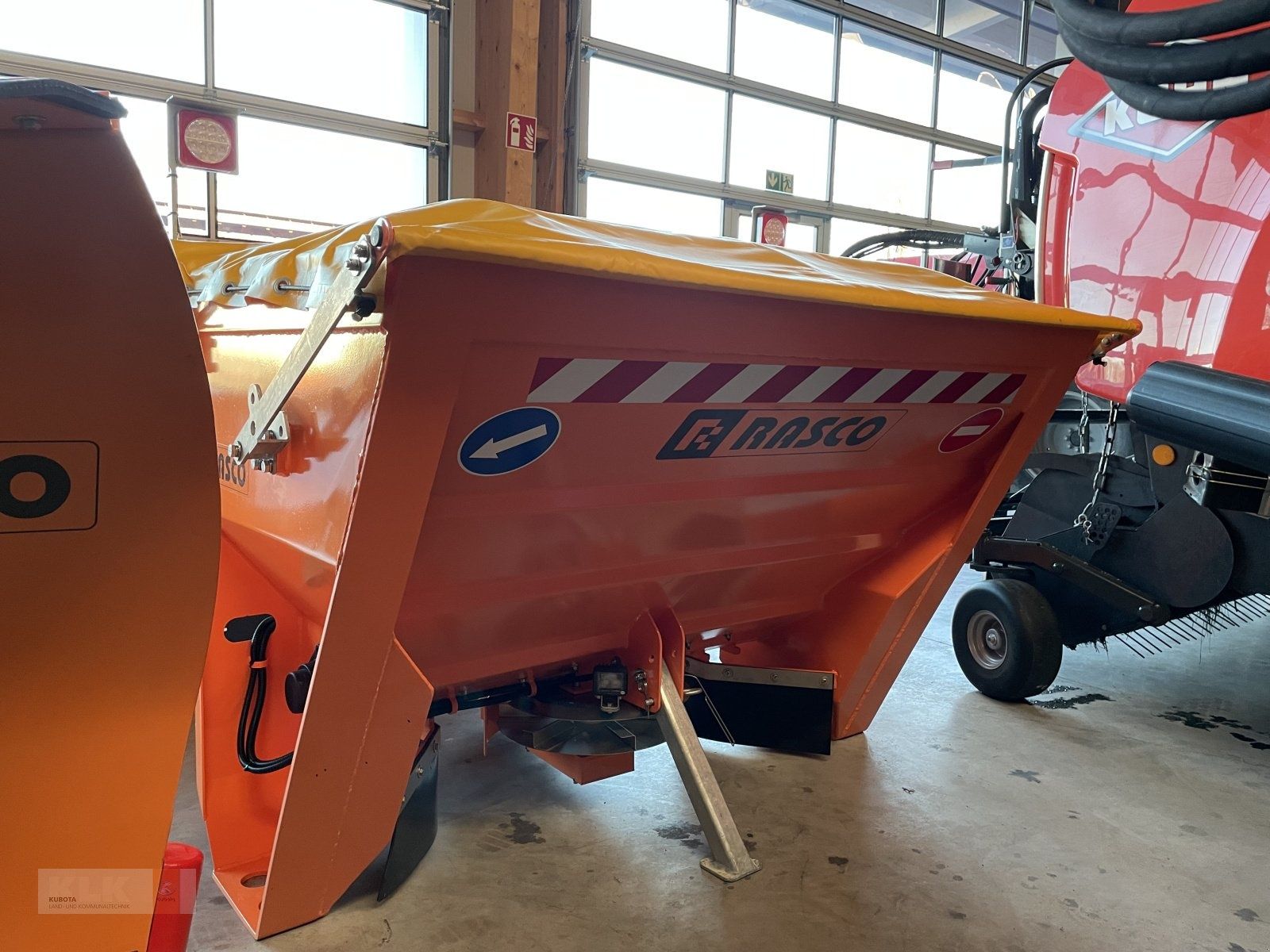 Rasco trp 0.65, salzstreuer, selbstlader - Kommunaltechnik - id KM7MAMR - 10.756 € - Baujahr ...