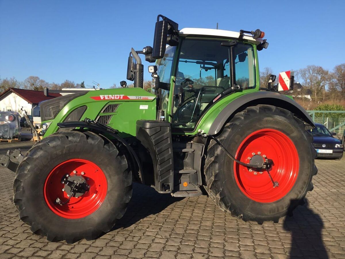 E-FARM: Fendt 724 Vario Profi Plus - Tracteur - id ETKWFNJ - 158 500 ...