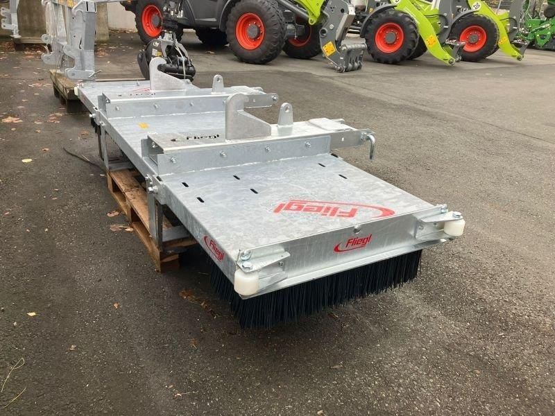 E-FARM: Fliegl kebfli250005 löwe 2.500mm - Anbaugerät - id H5LAQLB - 2. ...