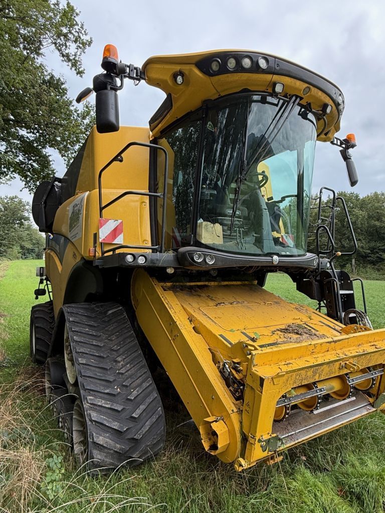 E-FARM: New Holland CX6.80 - Kombajn - id QE2KXGE - 245 000 € - Rok ...