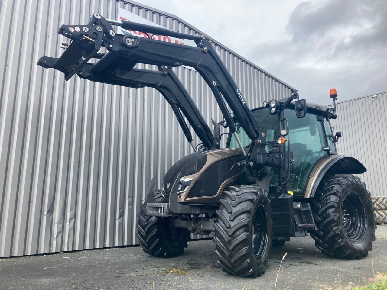 E-FARM: Valtra A115 - Tractor - id HMKTNKQ - Year of construction: 2022 ...