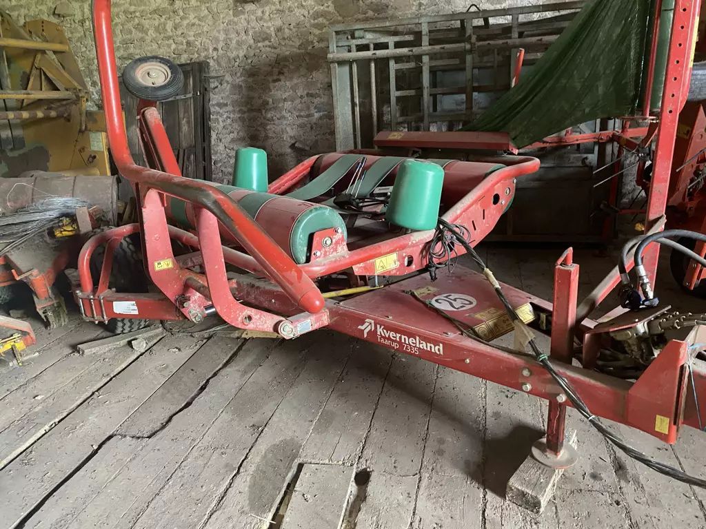 E-FARM: Kverneland 7335 - Τυλιχτικό - id 11XUCPH - 6.200 € - Χρονία ...