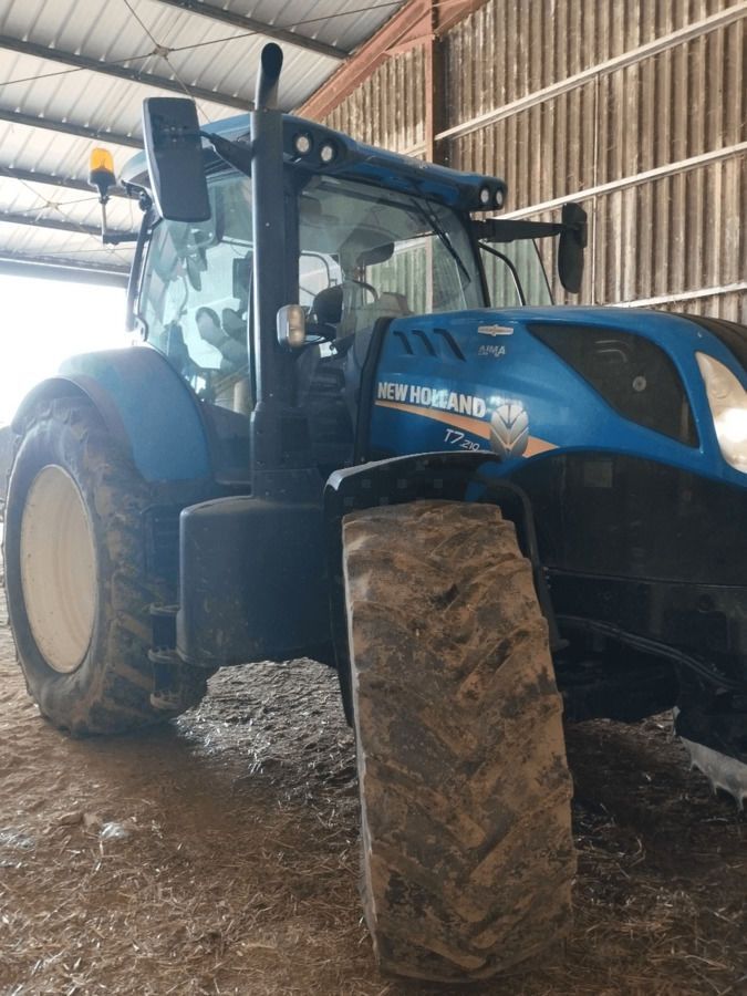 E-FARM: New Holland T7.210 - Traktor - id XIPJHYV - 68.000 € - Leto ...