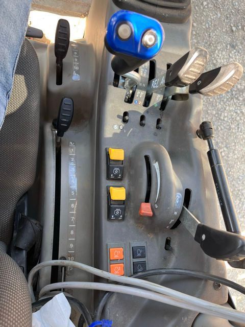 E-FARM: Claas 260s - Tractor - id HXMMUEB - 58.000 € - Año: 2022 ...