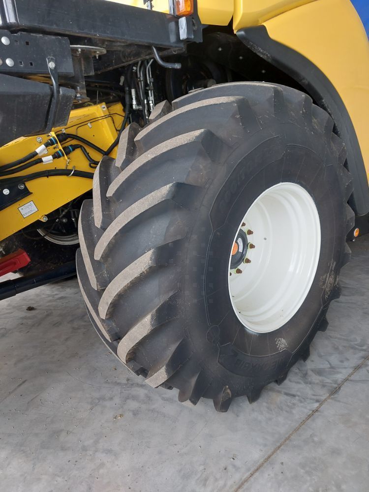 E-FARM: New Holland cx8-70 ultraflow - Kombajn - id 5GYAM5U - 270 000 ...