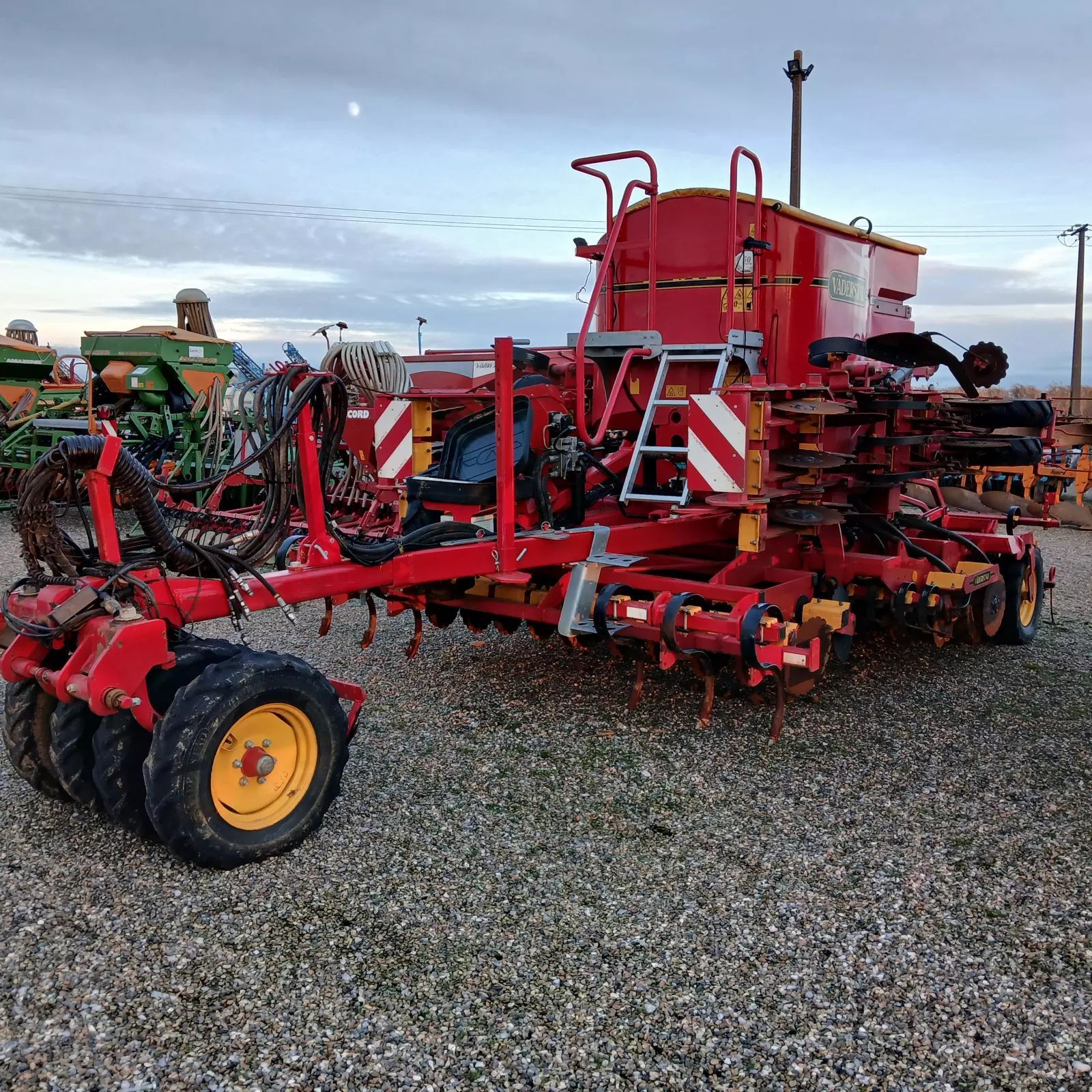 E-FARM: VÄDERSTAD Rapid 400S - Seminatrice su sodo - id UPZNFNJ - 35. ...