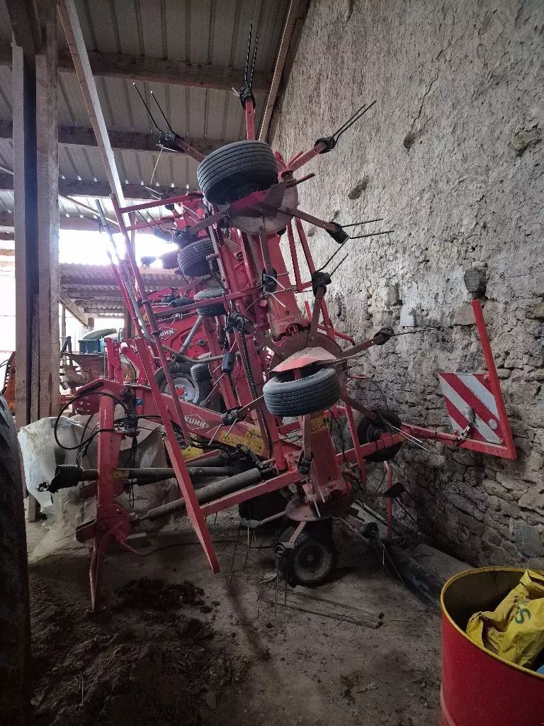 E-FARM: Kuhn GF 8702 - Prevrtači sena - id EWI4U3P - 7200 € - Godina ...