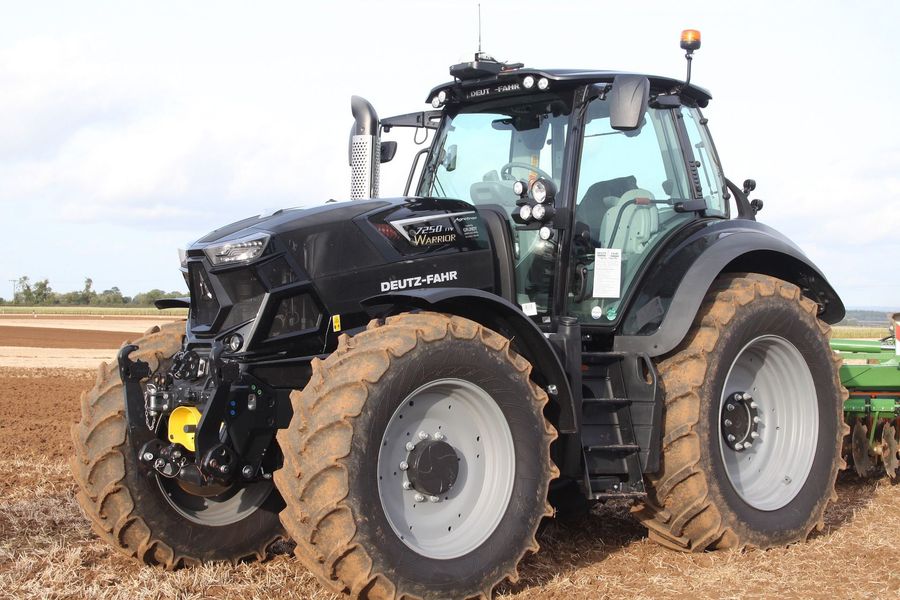 E-FARM: Deutsche Traktorenhersteller - und wo Sie sie finden können