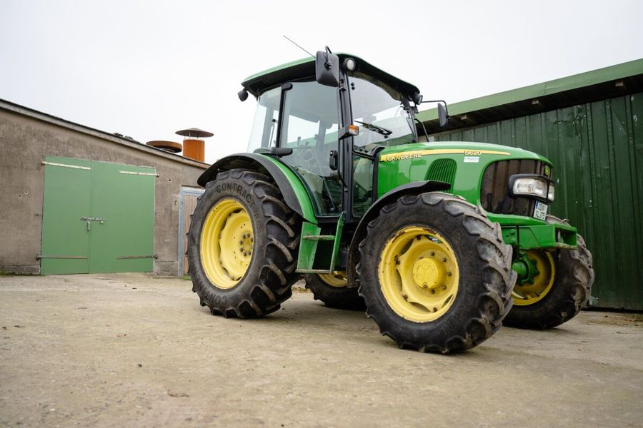 E-FARM: Traktor zulassen: So geht's ganz einfach