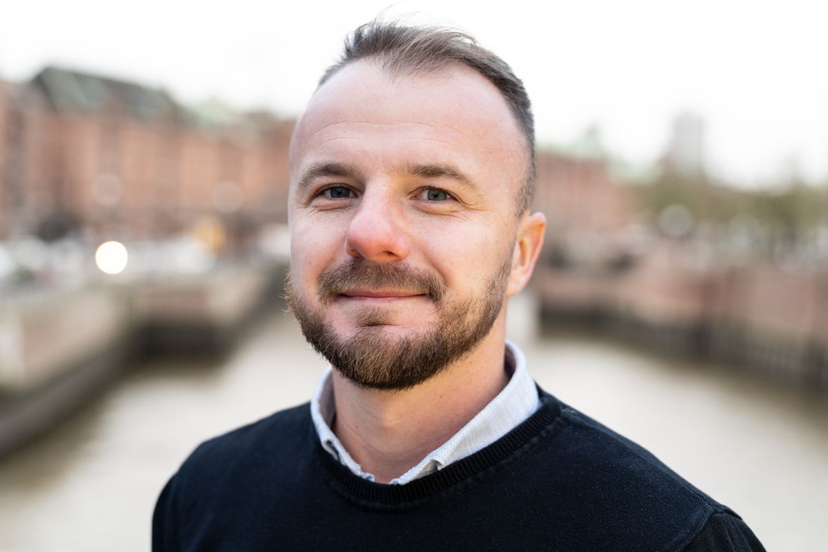 E-FARM: Aukcje używanych maszyn| Ciągniki, kombajny zbożowe, osprzęt