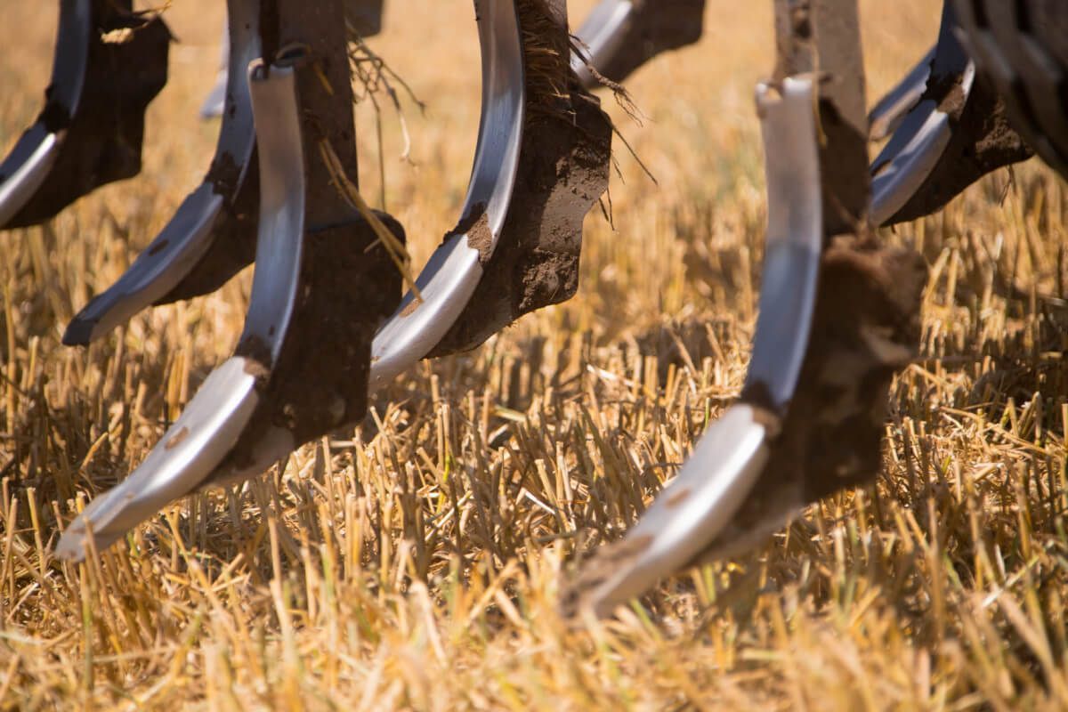 E-FARM: Used ploughs