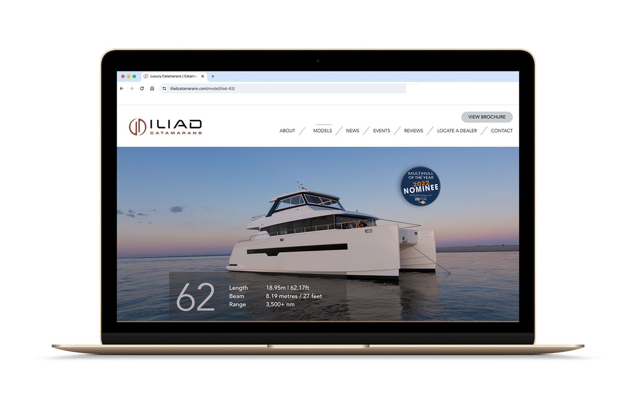 iliad-site-laptop-mockup-model | em creative/digital