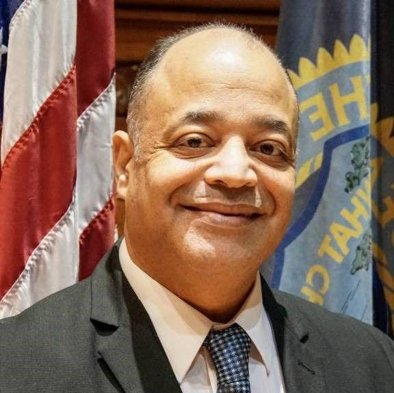 Espinal introduces zoning change to block waste-related incinerators