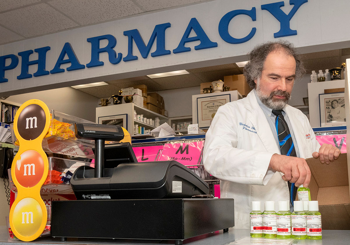 Independent pharmacy offers Rx with personal touch