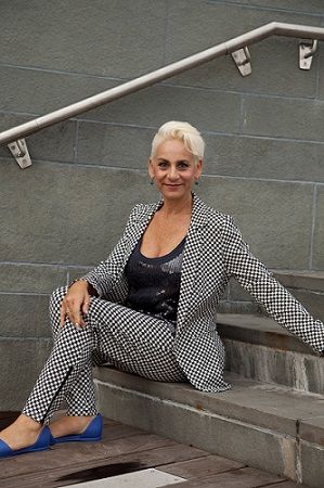 Five Questions With: Lauri Lee