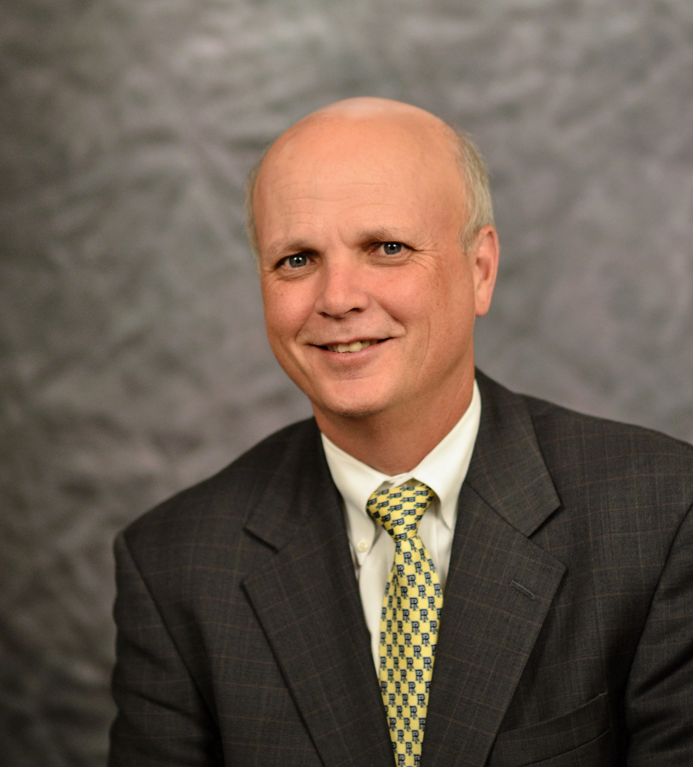 Dean Higgins leaving URI business school