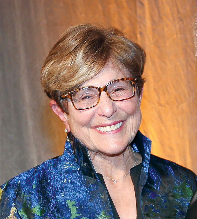 Stamoulis receives lifetime achievement award for nursing career