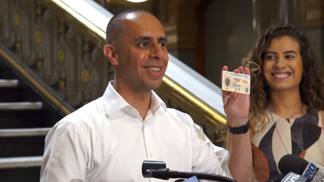 Providence mayor unveils city identification cards